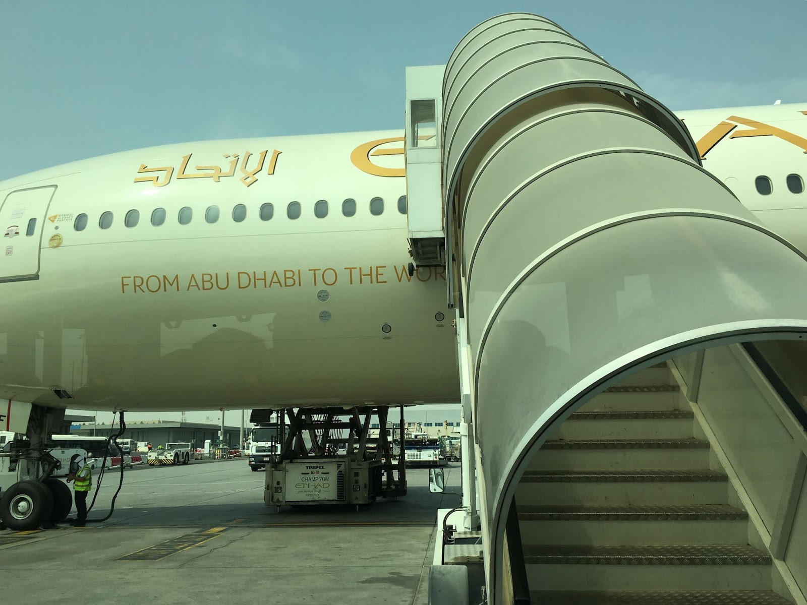 Flight Review: Etihad Airways- Abu Dhabi to Manila - Doramode!