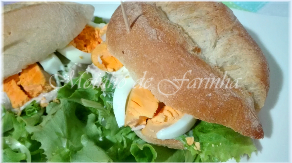 Moinho De Farinha: Sandes de atum e ovo cozido