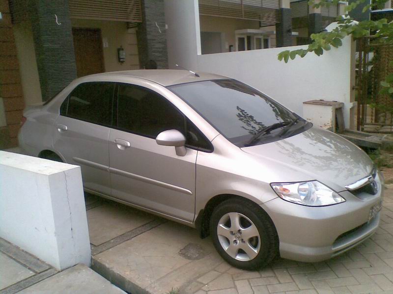 First Mobil: Honda New City 2004 (Ready Stock)