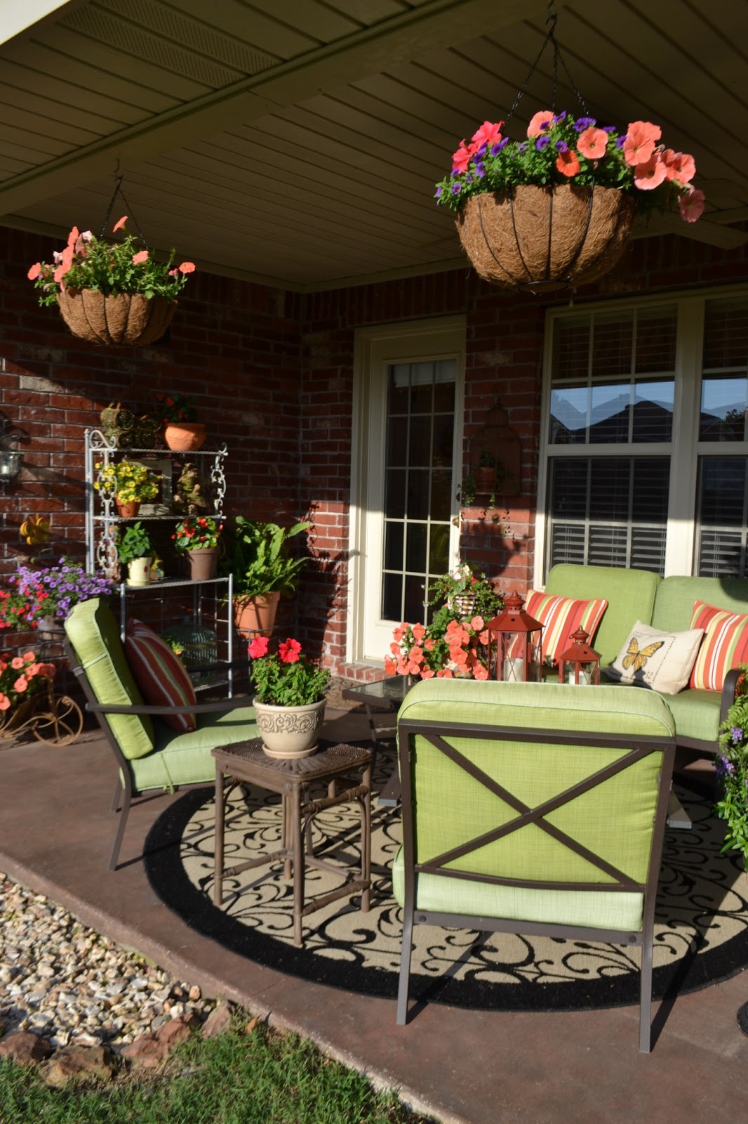 Kristen's Creations: Summertime Patios