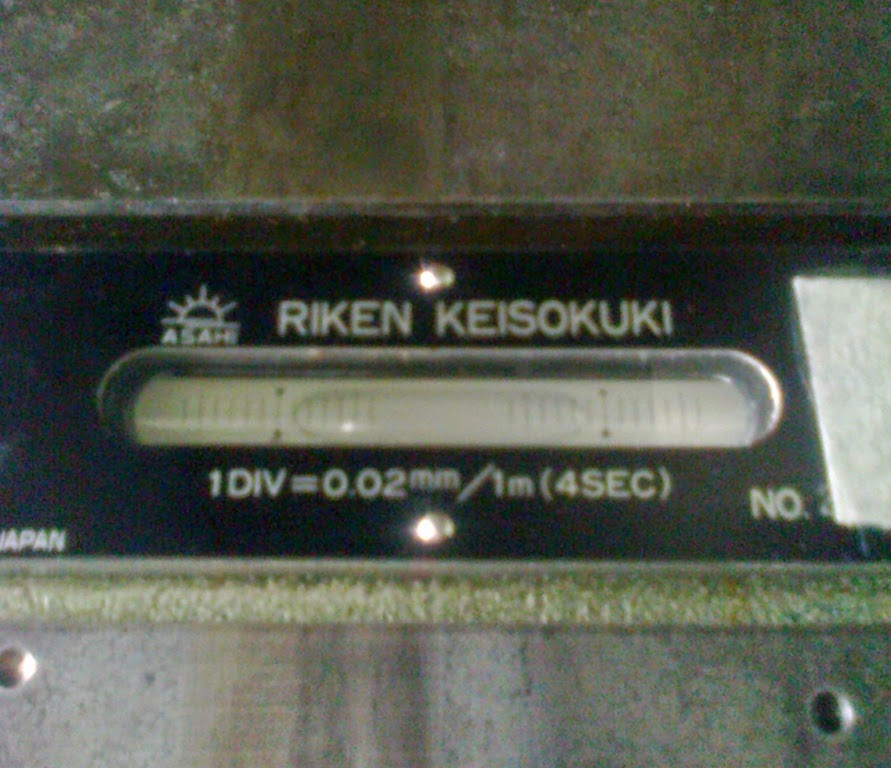 Mesin CNC Batam Kepulauan Riau: Machine Leveling (Level Mesin)