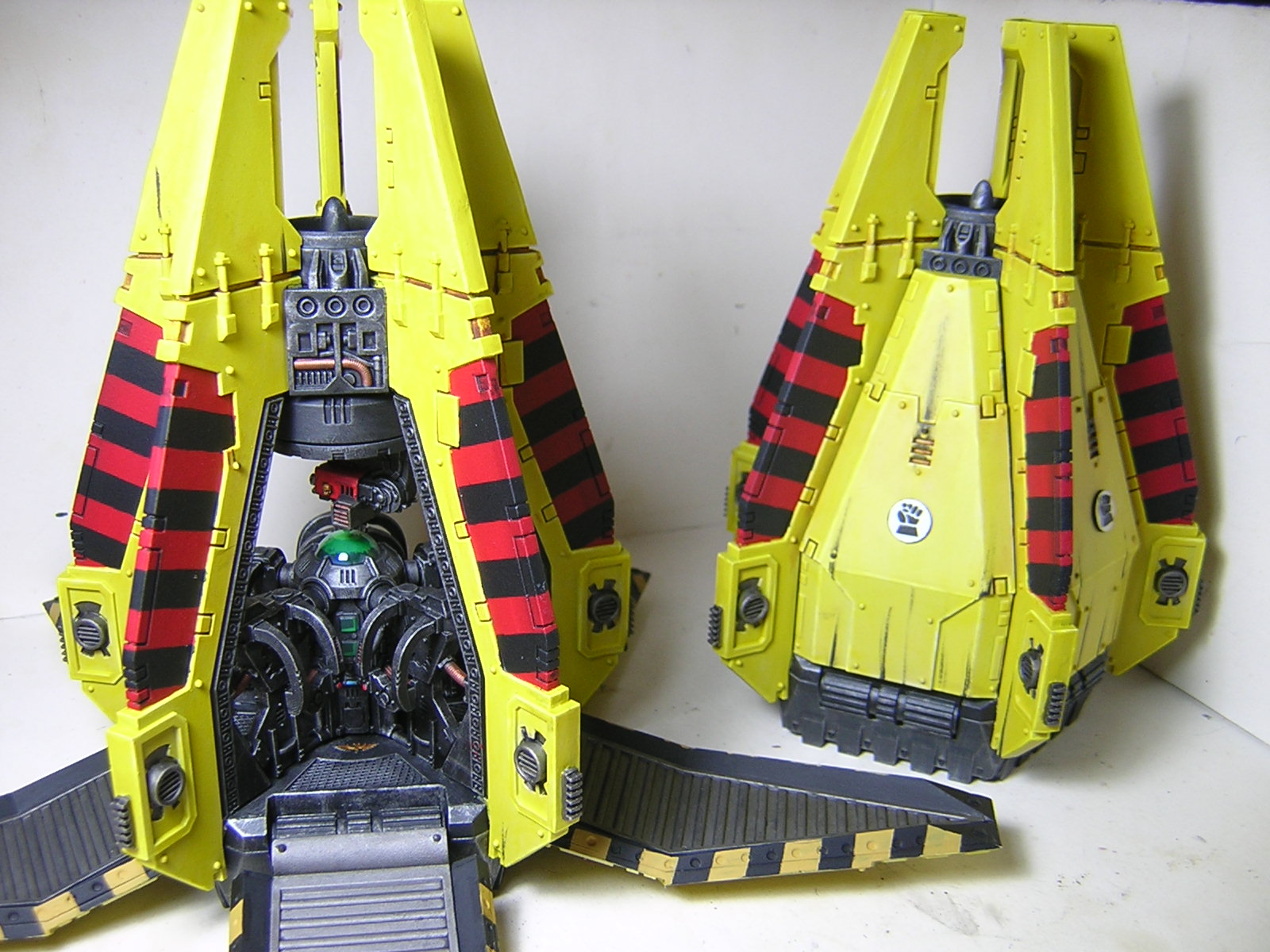 Warhammer 40k Orks (and more): Showcase: Imperial Fists Drop Pods