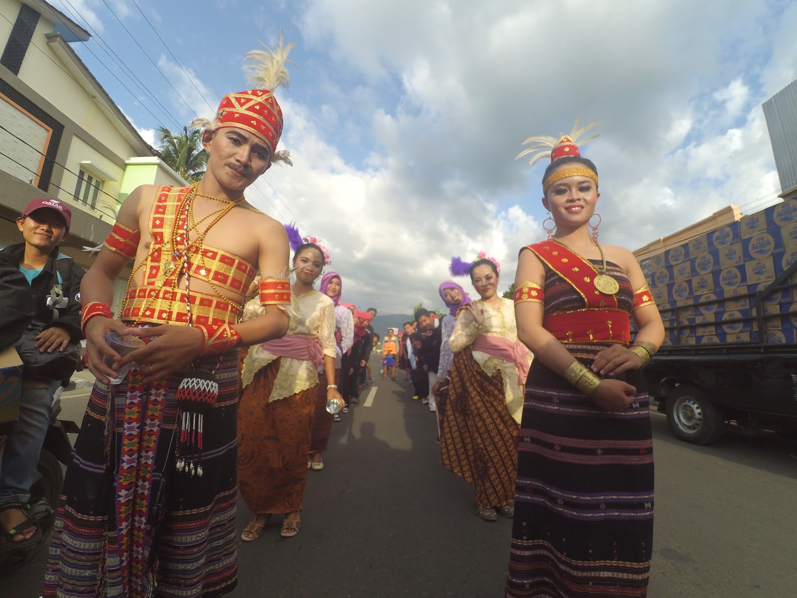 SM3T UNY KAB. ALOR ANGKATAN V UNJUK GIGI MERIAHKAN KARNAVAL HARDIKNAS ...
