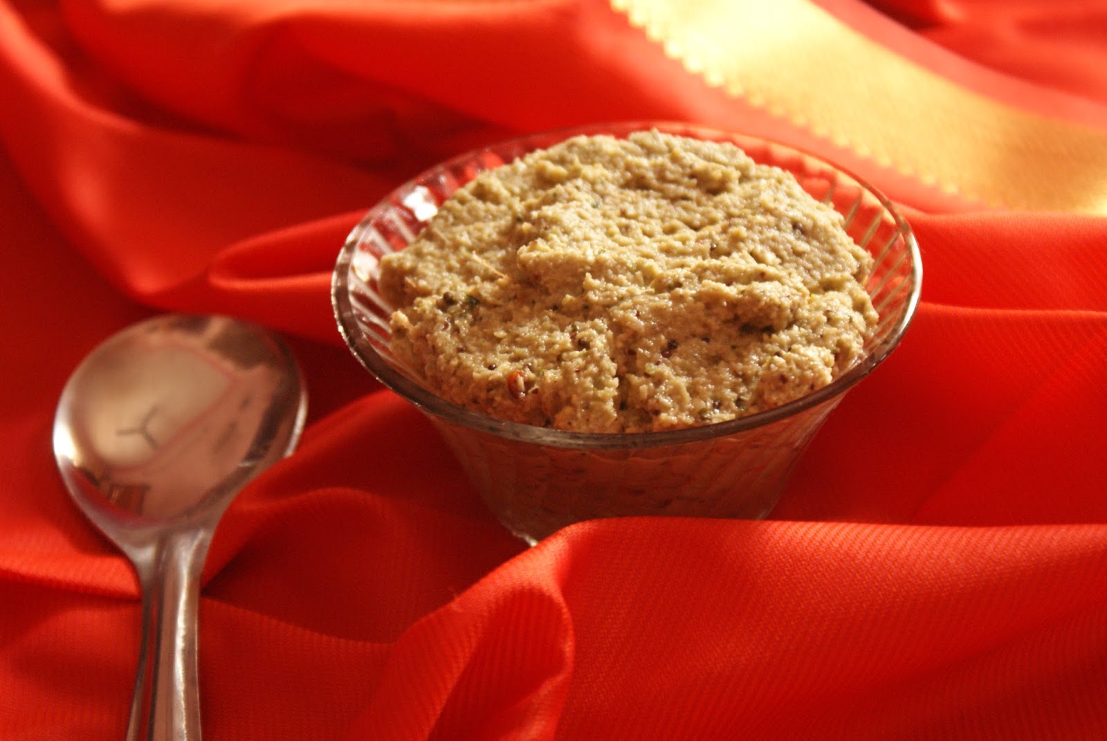 Hirekai Chutney | Ridge Gourd Chutney - Malas-Kitchen