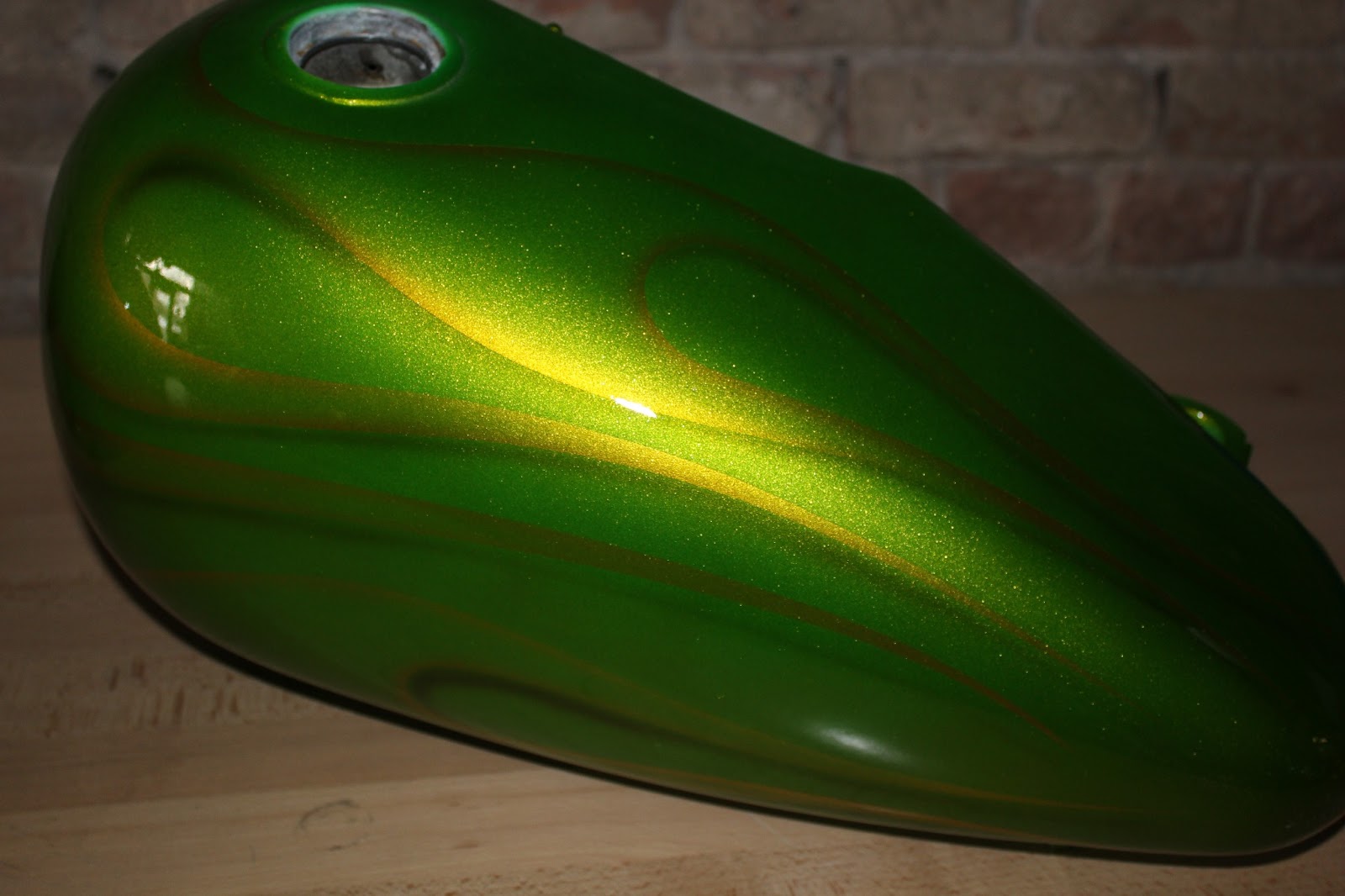 Online Motorcycle Paint Shop: Green and gold ghost flames