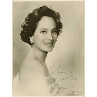 Slice of Cheesecake: Merle Oberon, pictorial