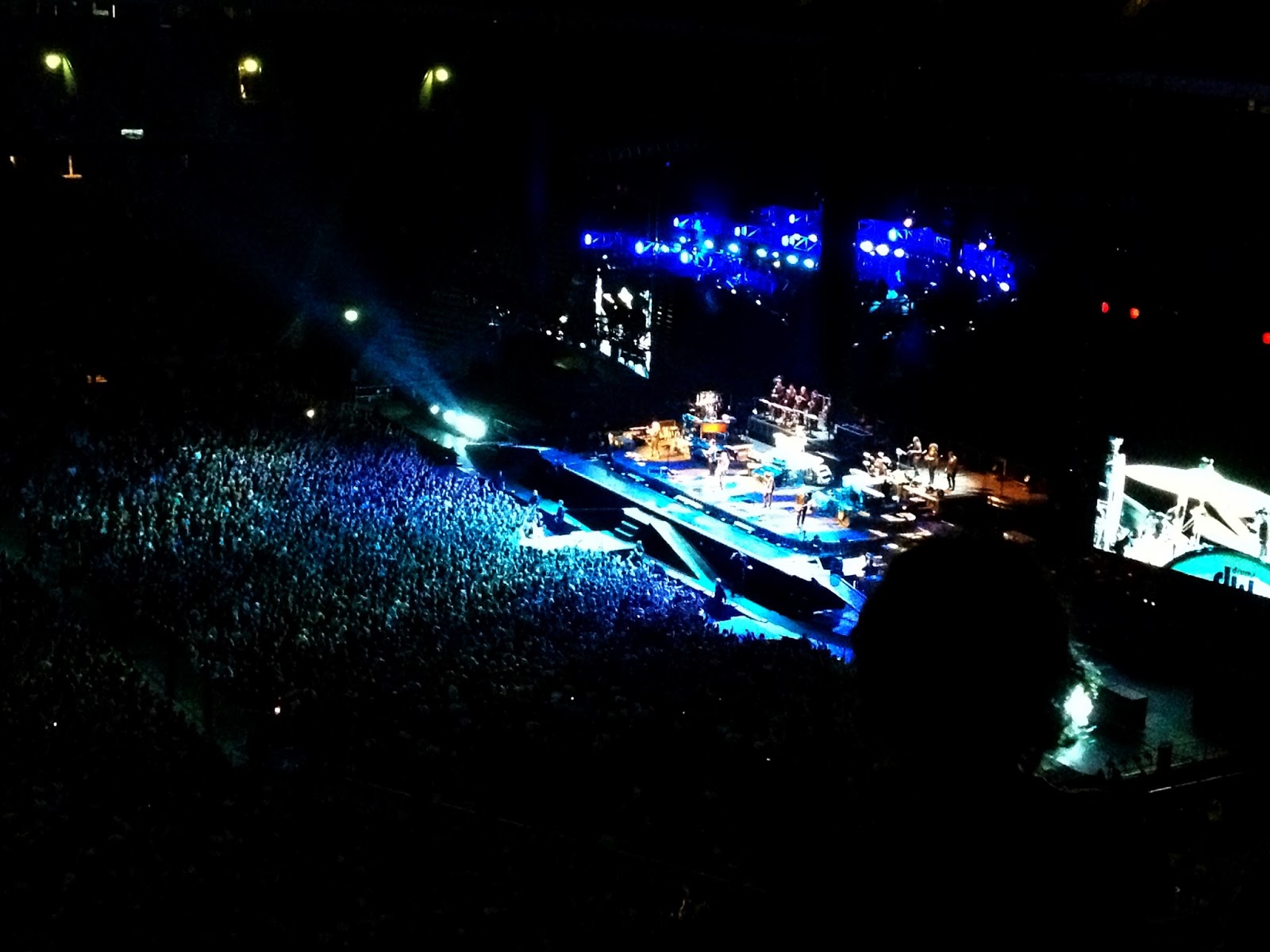 VP Music Blog: Bruce Springsteen and the E Street Band, Friends Arena ...