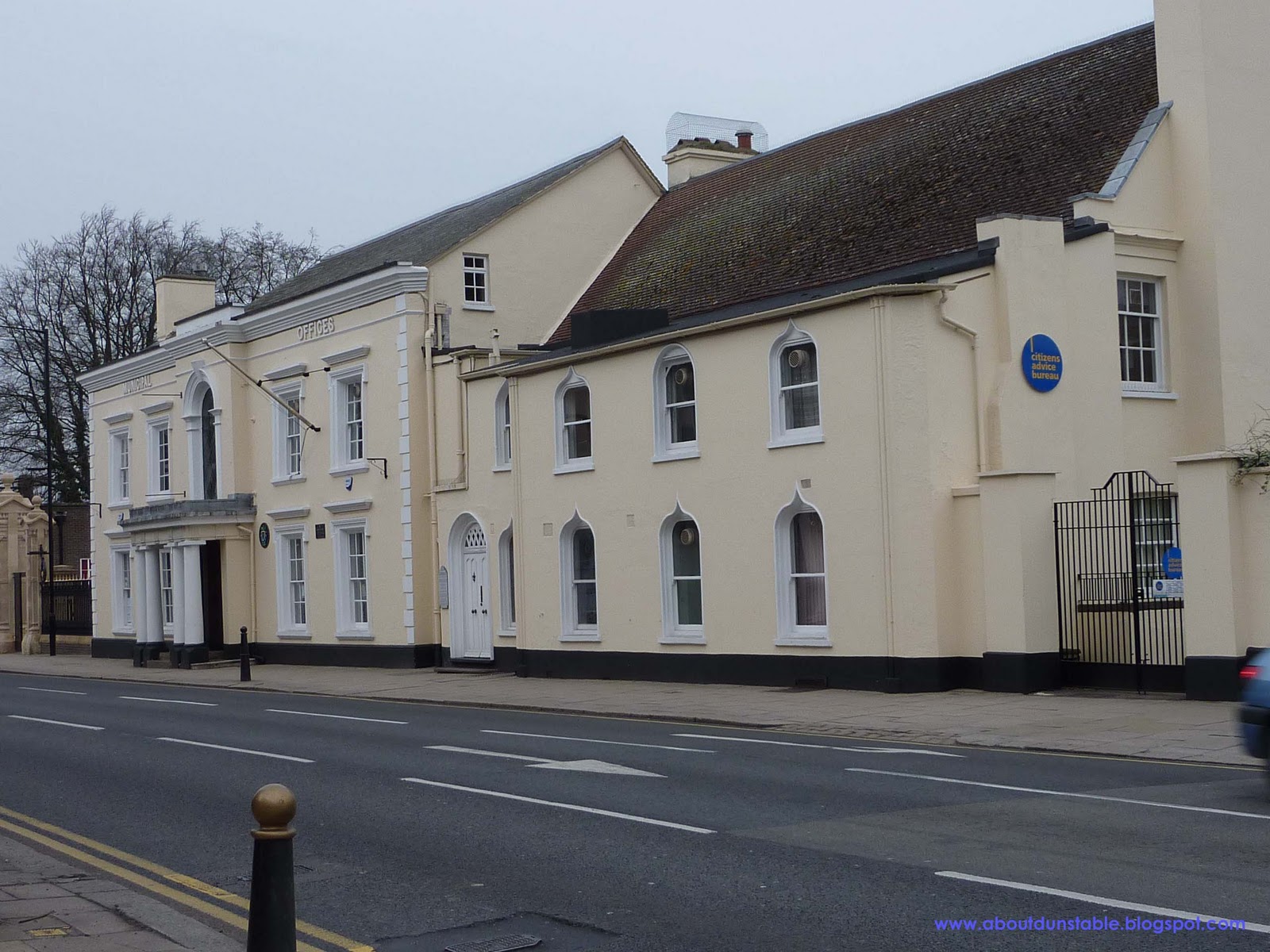 About Dunstable : Photographs of Dunstable and the surrounding area.