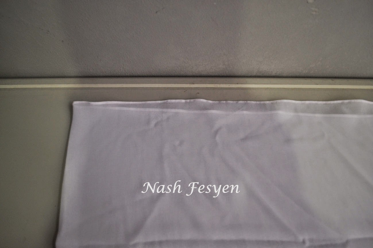 Nash Fesyen: Shawl Half Moon Jahitan Baby Seam