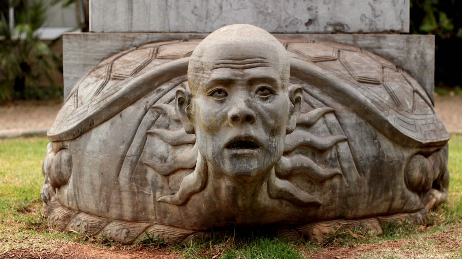 Temas de Arte Contemporânea: Gui Tuo Bei, o Monumento