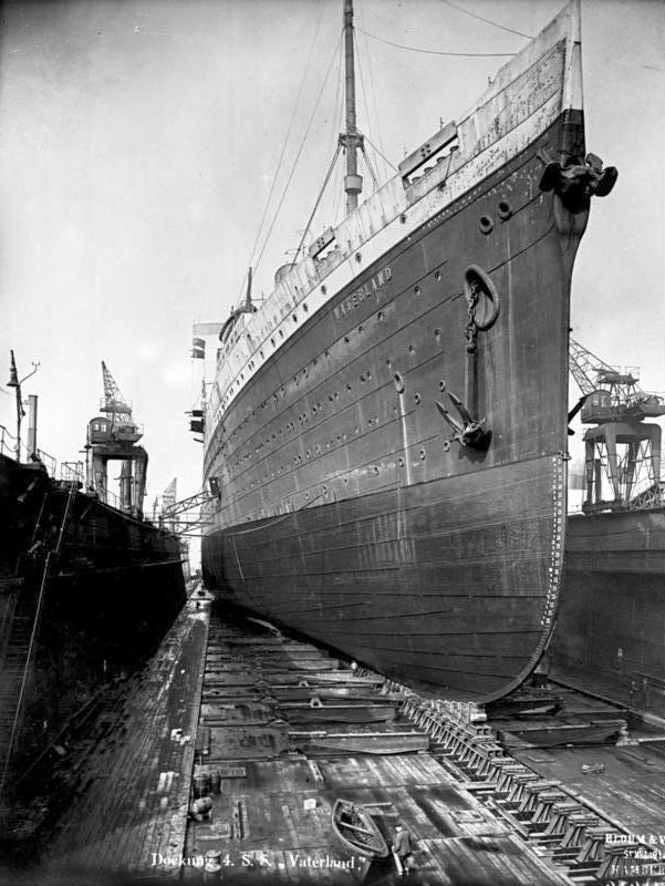 Ocean Superliners: February 2014