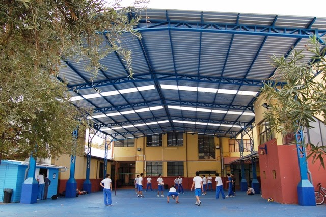Patio Techado - Colegio San Vicente de Paúl - Chillán