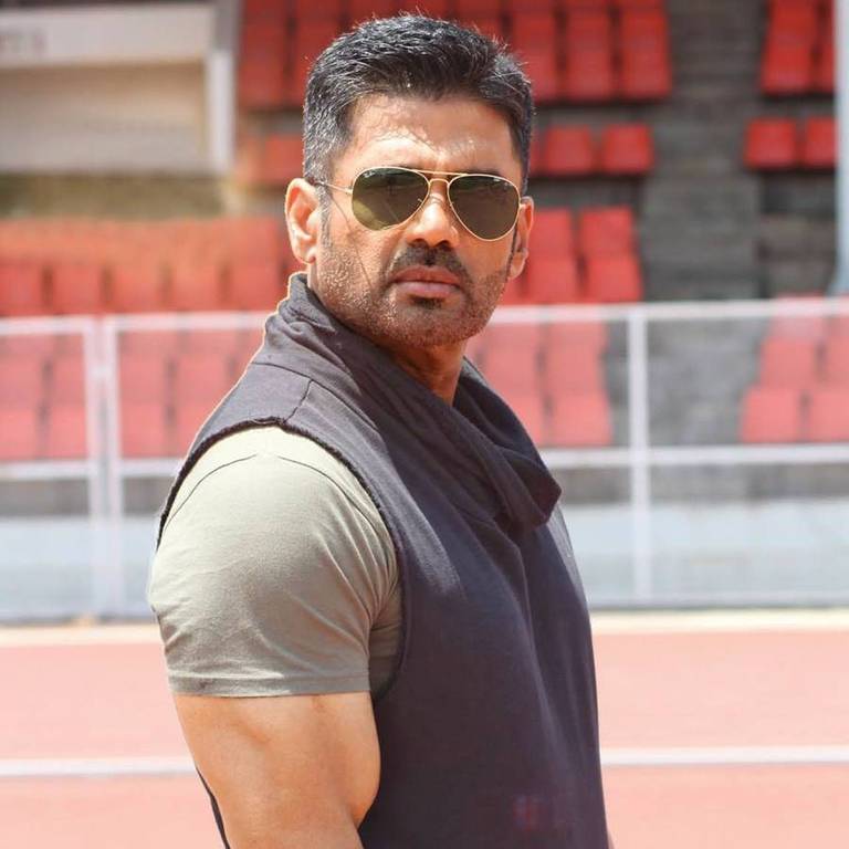Top 35 Sunil Shetty Hd Image /free download new pics. - Best Actors ...