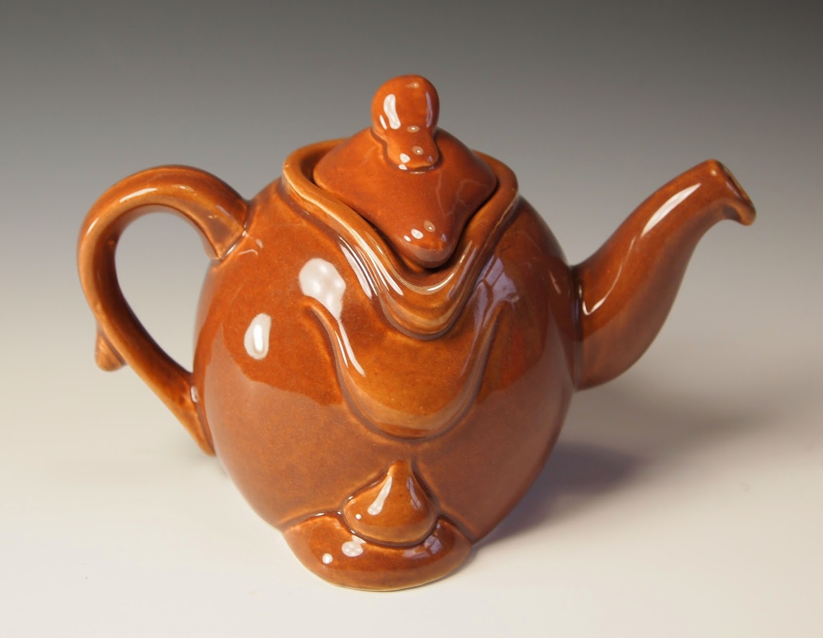 teapots teapots teapots: Chocolate teapot