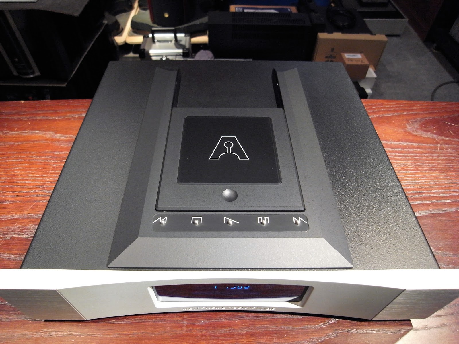 SIS AUDIO BLOG: 中古品情報 METRONOME TECHNOLOGIE CD3 SIGNATURE