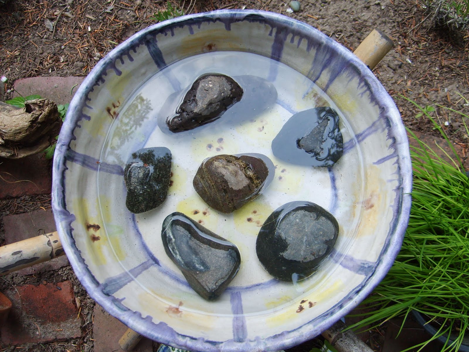 Art ~ Writing ~ Life: Writing (on) Stones