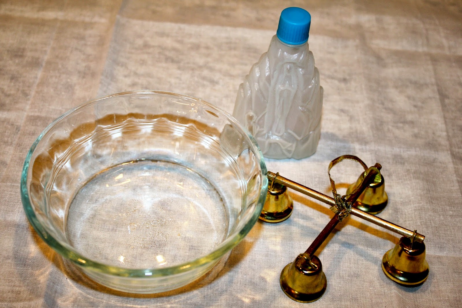 How to Make an Inexpensive, Homemade Mass Kit for your Kids ~ Catholic ...