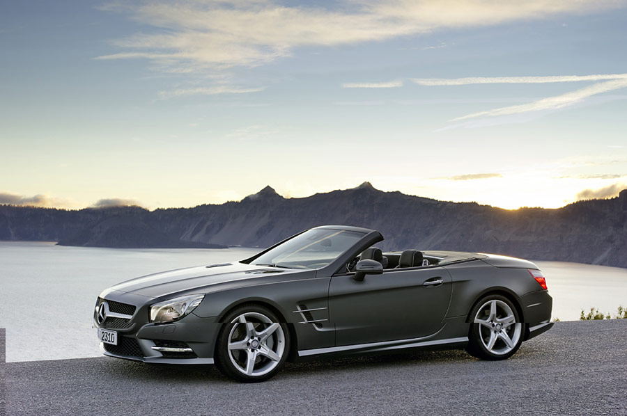 Mercedes: 2012 Mercedes-Benz SLS 500