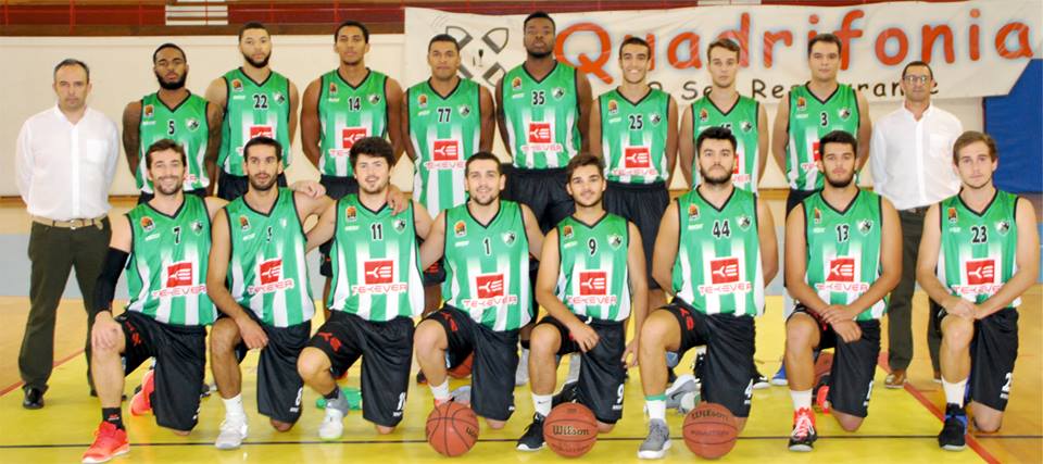 Grupo Desp. e Rec. André de Resende: 4ª dia 22 Univ. de Évora/André de ...