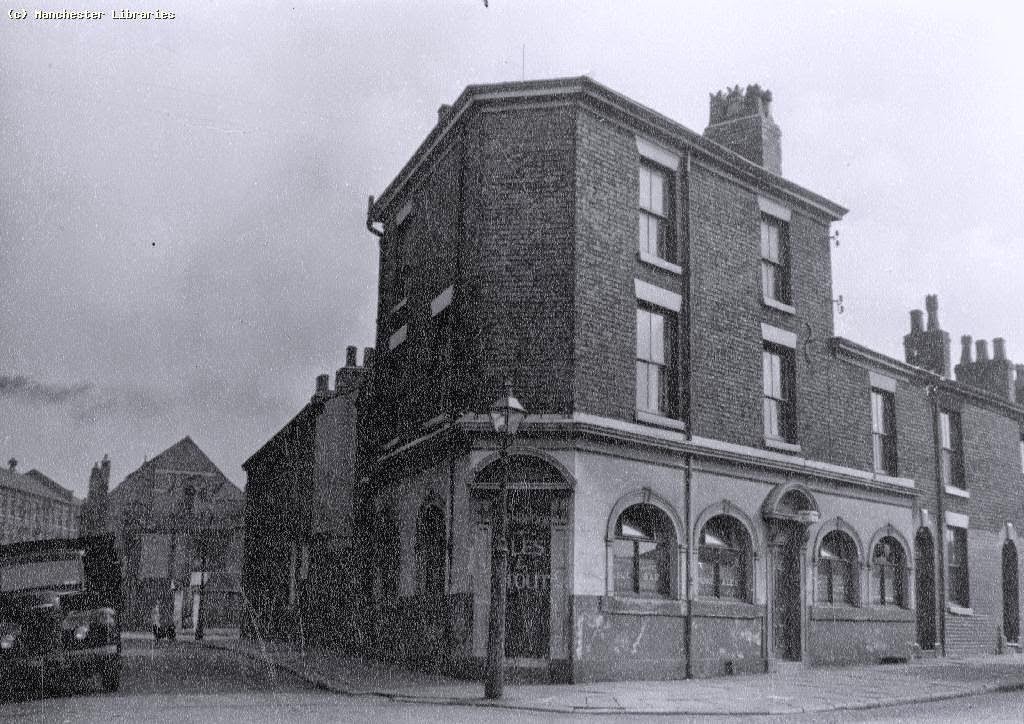 Andrew Simpson: One more heave and the Railway Inn at Cornbrook will be ...