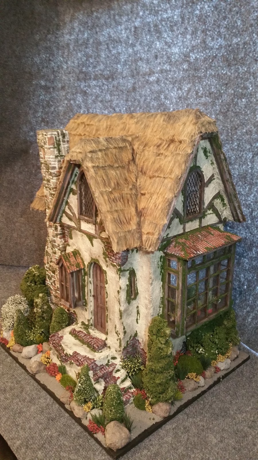Greggs Miniature Imaginations: Mini Cottage