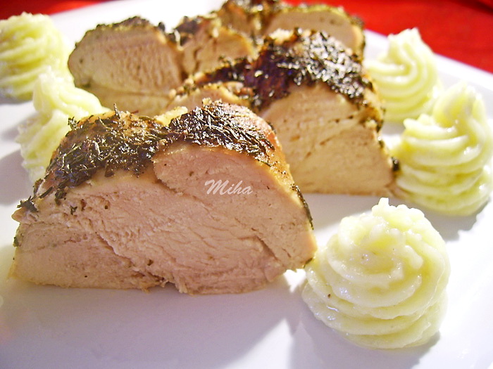 Muschiulet de porc impletit cu sos de usturoi - Dulciuri fel de fel