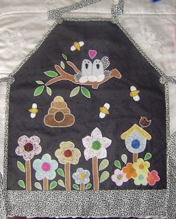 Aguja e Hilo: Delantales de Patchwork