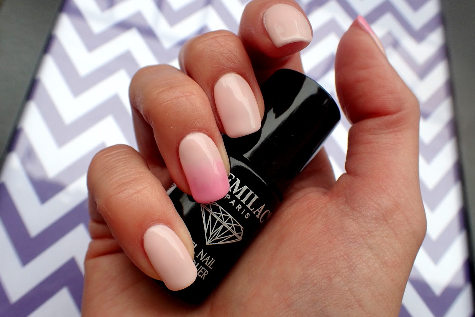 Love Chevron: Manicure hybrydowy Semilac Biscuit 032 & Sweet Pink 003 ...