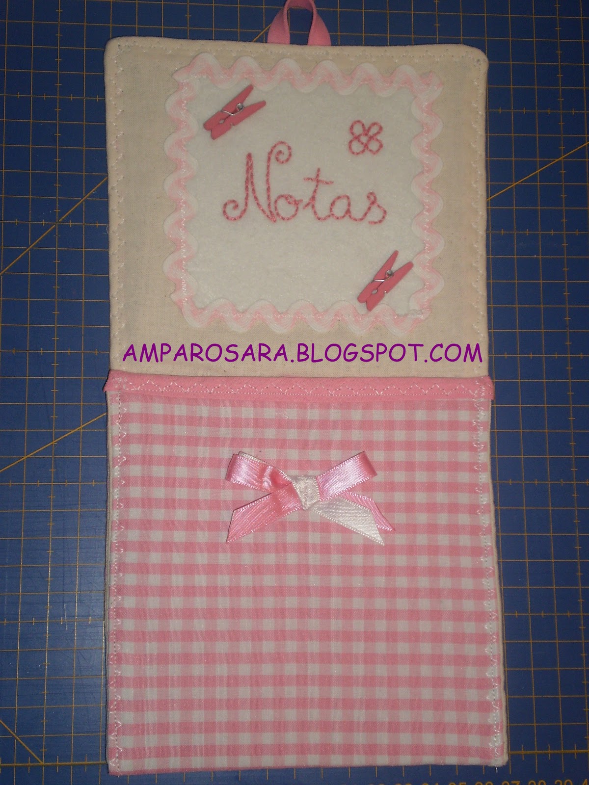 HOGAR DULCE HOGAR: GUARDA NOTAS Y UNOS BOTONES