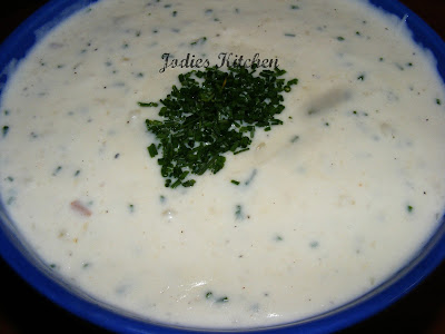 Jodies Kitchen: Sour Cream and Chive Potato Soup