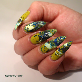 Red polish or bad polish?: Splatter Nails