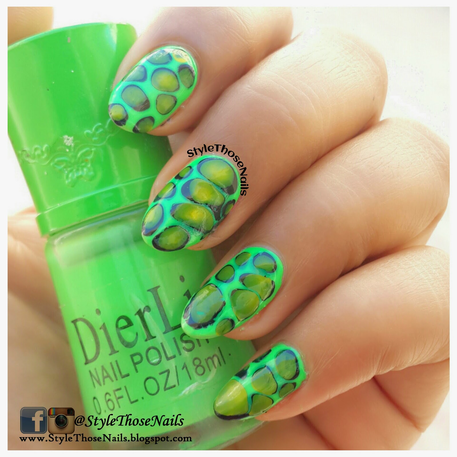 Style Those Nails: Reptile Skin Nails using Blobbicure Technique