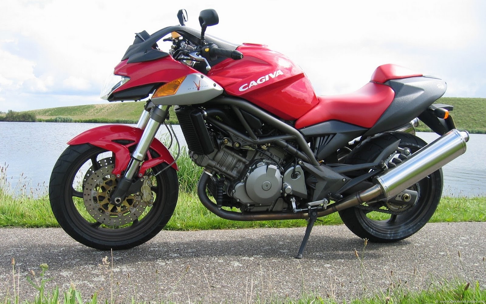 Motorcycle Posters: Cagiva V Raptor