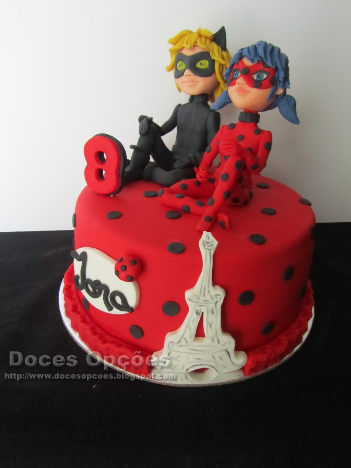 Doces Opções: Bolo de aniversário Miraculous: As Aventuras de Ladybug