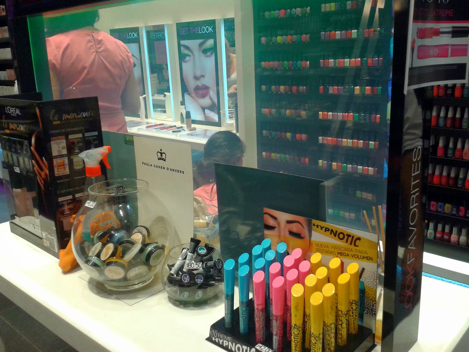 our beauty bag ::: De paseo por Farmacity Look!