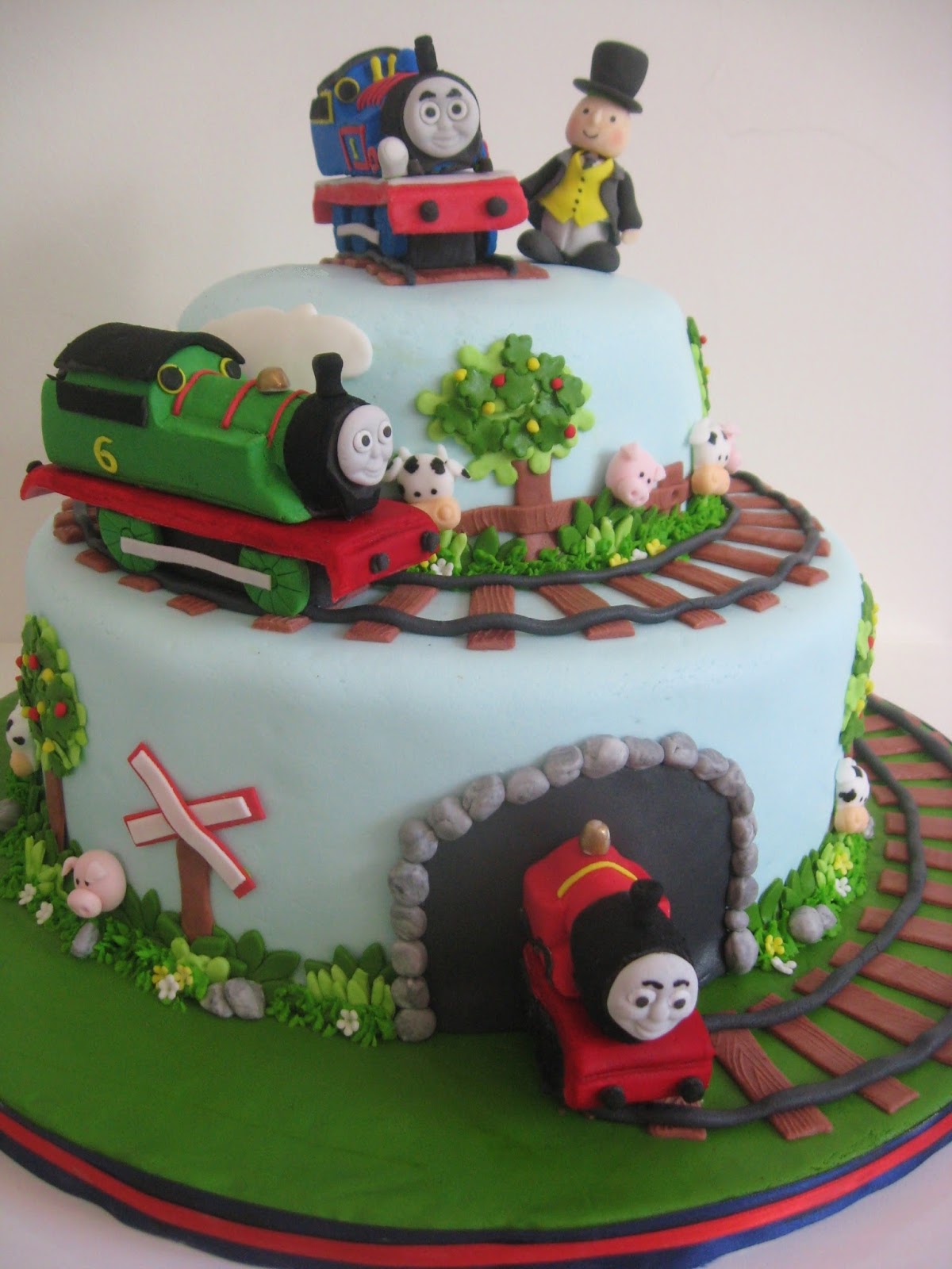 Torta de thomas - Imagui