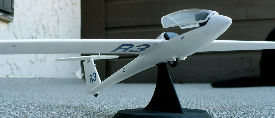 The Great Canadian Model Builders Web Page!: Rolladen-Schneider LS8-a/18