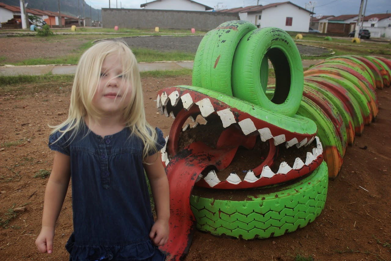 Watching, listening, and reading with a little girl: Thinking amidst ...