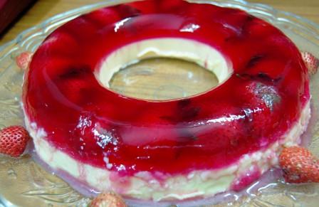 Bake-a-Mania: Blancmange with strawberries
