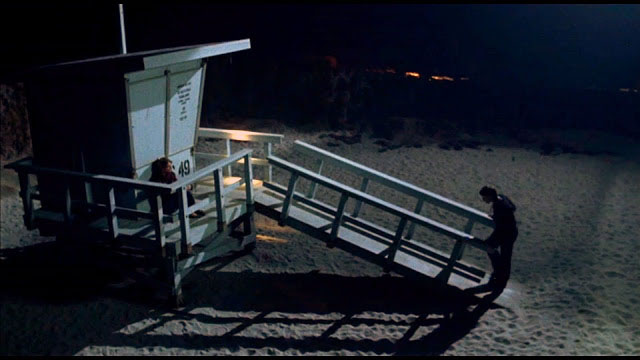 Everything The O.C. : Behind the Scenes: Marissa's Lifeguard Tower Set!