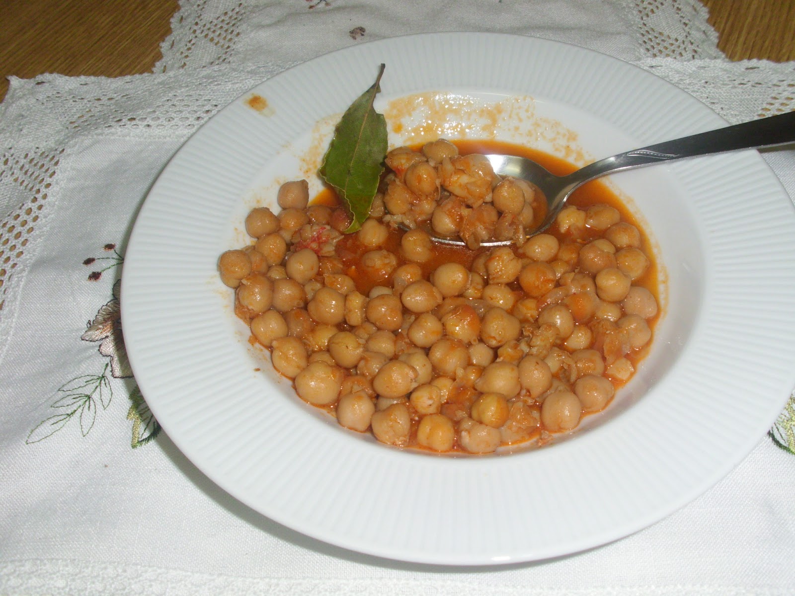 COCINANDO CON TERE: Garbanzos con gambas