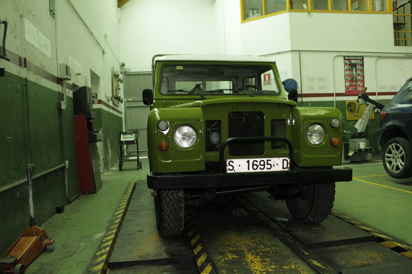MOTORÓN: - Land Rover - Restauración