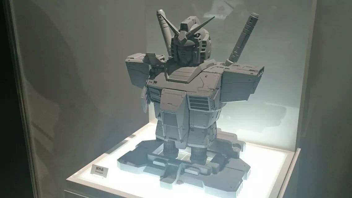 Large Scale RX-78-2 Gundam Bust Prototype Exhibited