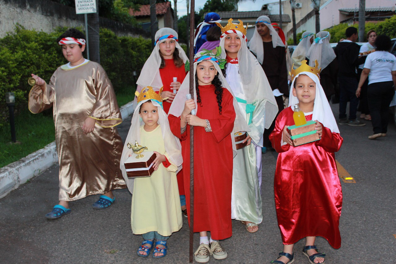 Pequenos Reis Magos em ação na Arquidiocese de Brasília
