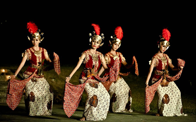 WORLD IMAGINATION : Srimpi Dance, a Ritualized Dance of Java-Indonesia