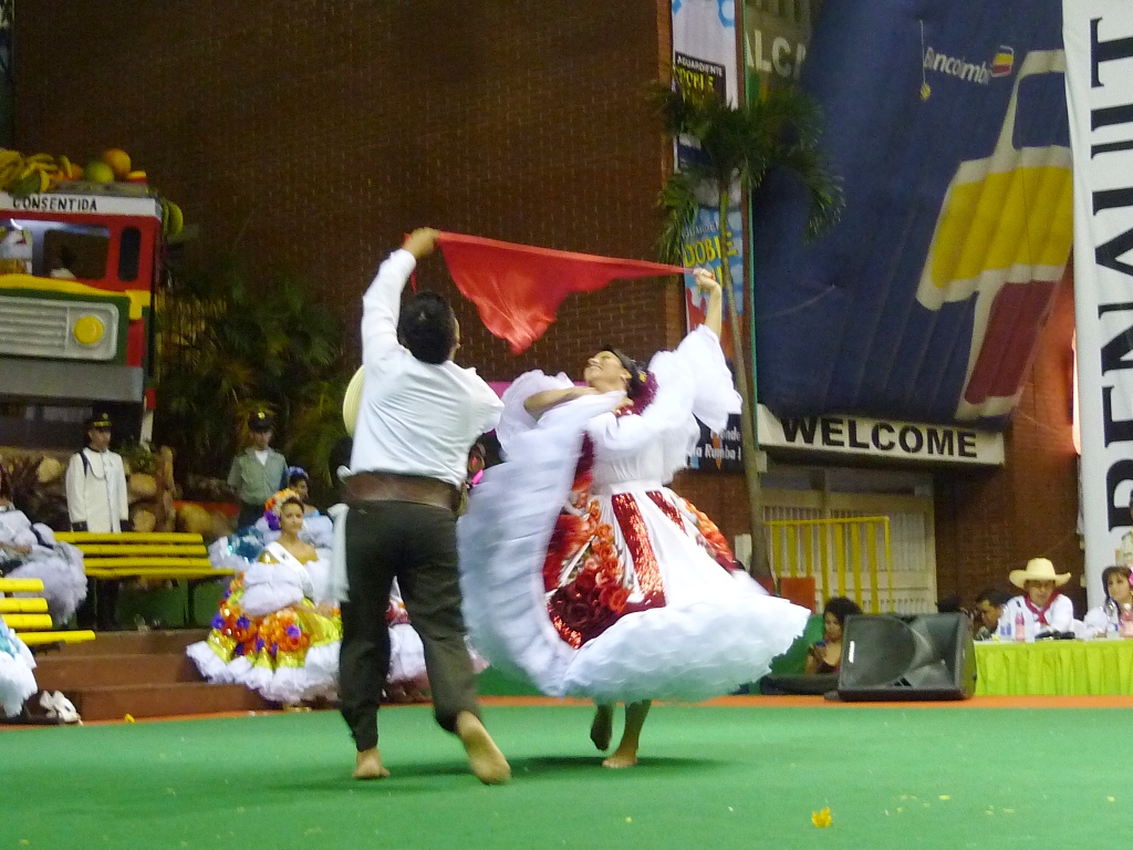 Noticias, Arte, Cultura y Turismo: TRAJES TÍPICOS BAILE DEL BAMBUCO