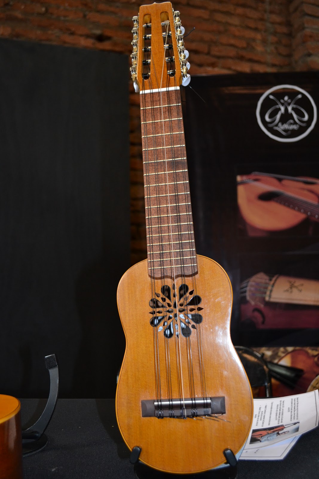 Trova Andina: VII Festival Internacional Charangos del Mundo: Luthería ...