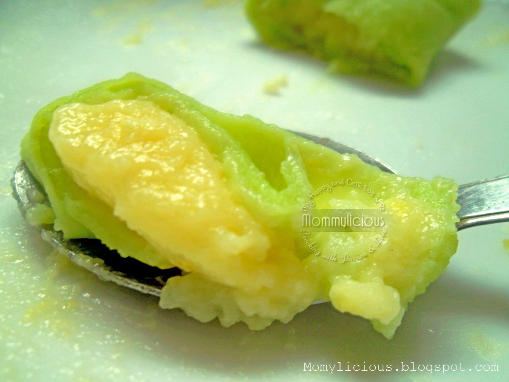 Dadar Gulung Isi Vla Vanilla | Momylicious