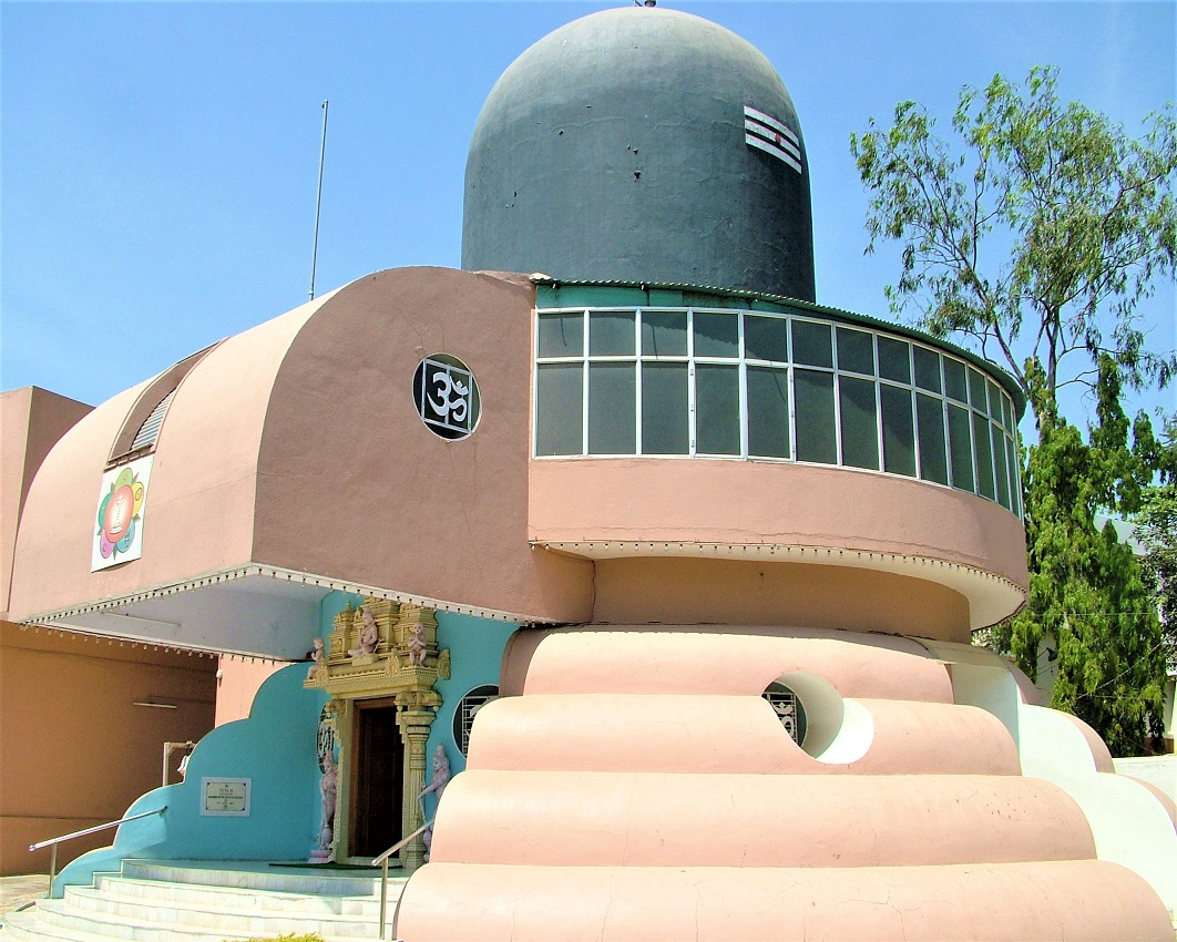 Sathya Sai with Students: Sri Sathya Sai elaborates on the Significance ...