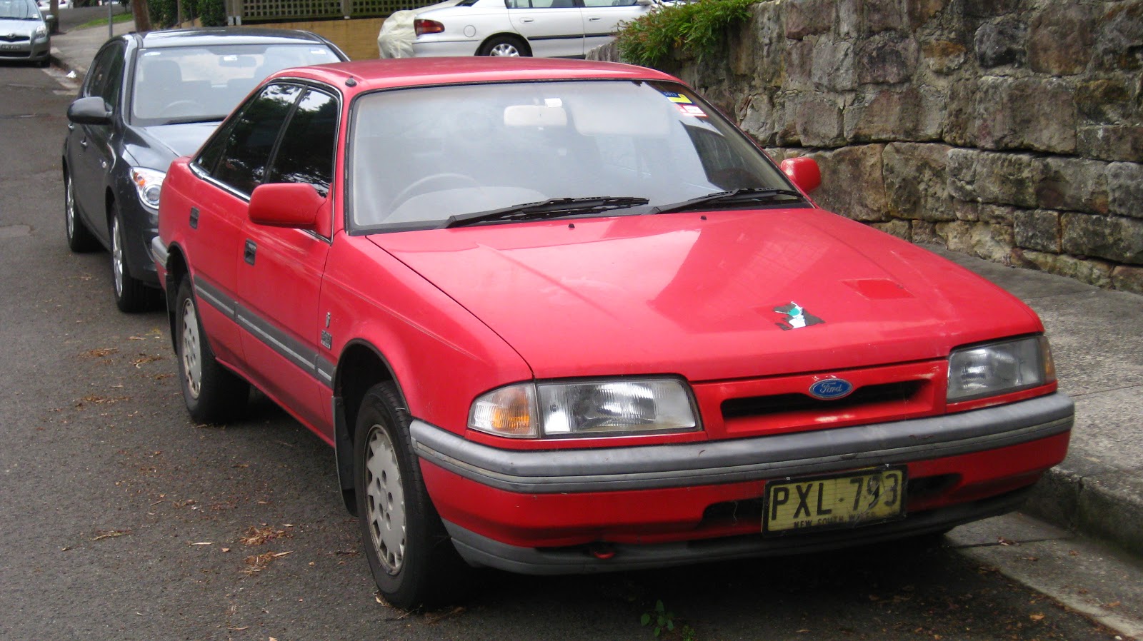 Aussie Old Parked Cars: 1990 Ford AV Telstar TX5 Ghia 2.2i Hatchback